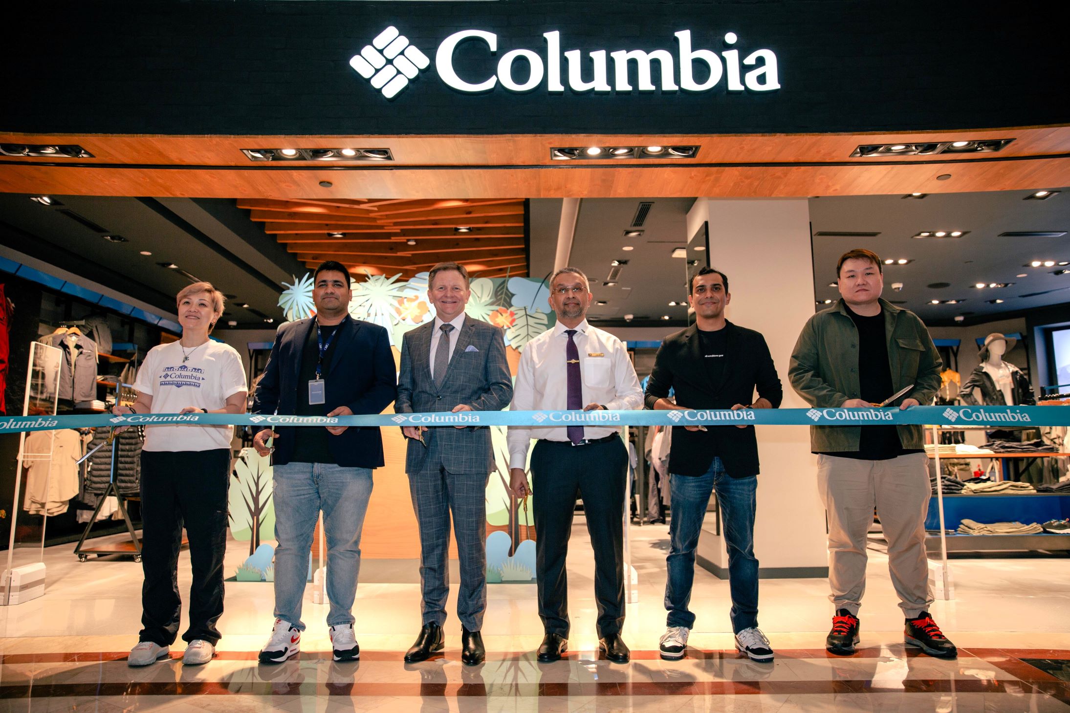 Columbia, the Renowned American Sportswear Brand, Makes Grand Debut in ...