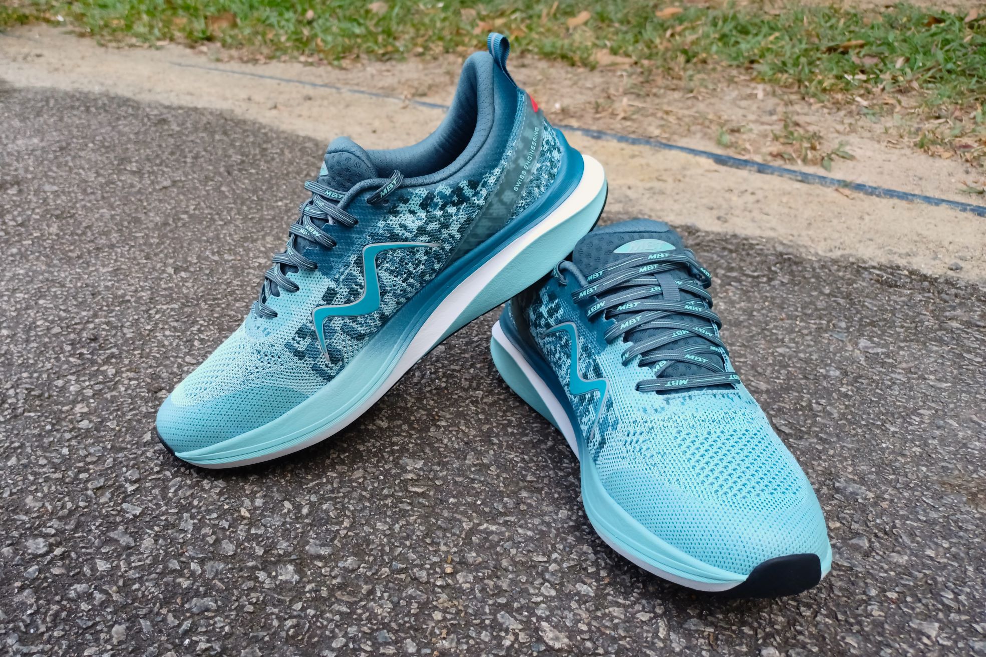 MBT Huracan 3000: A Review of a Unique Running Shoe - SportsWorld Malaysia